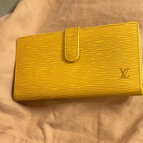 Louis Vuitton | Bags | Louis Vuitton Epi Long Kisslock Wallet In Yellow ...